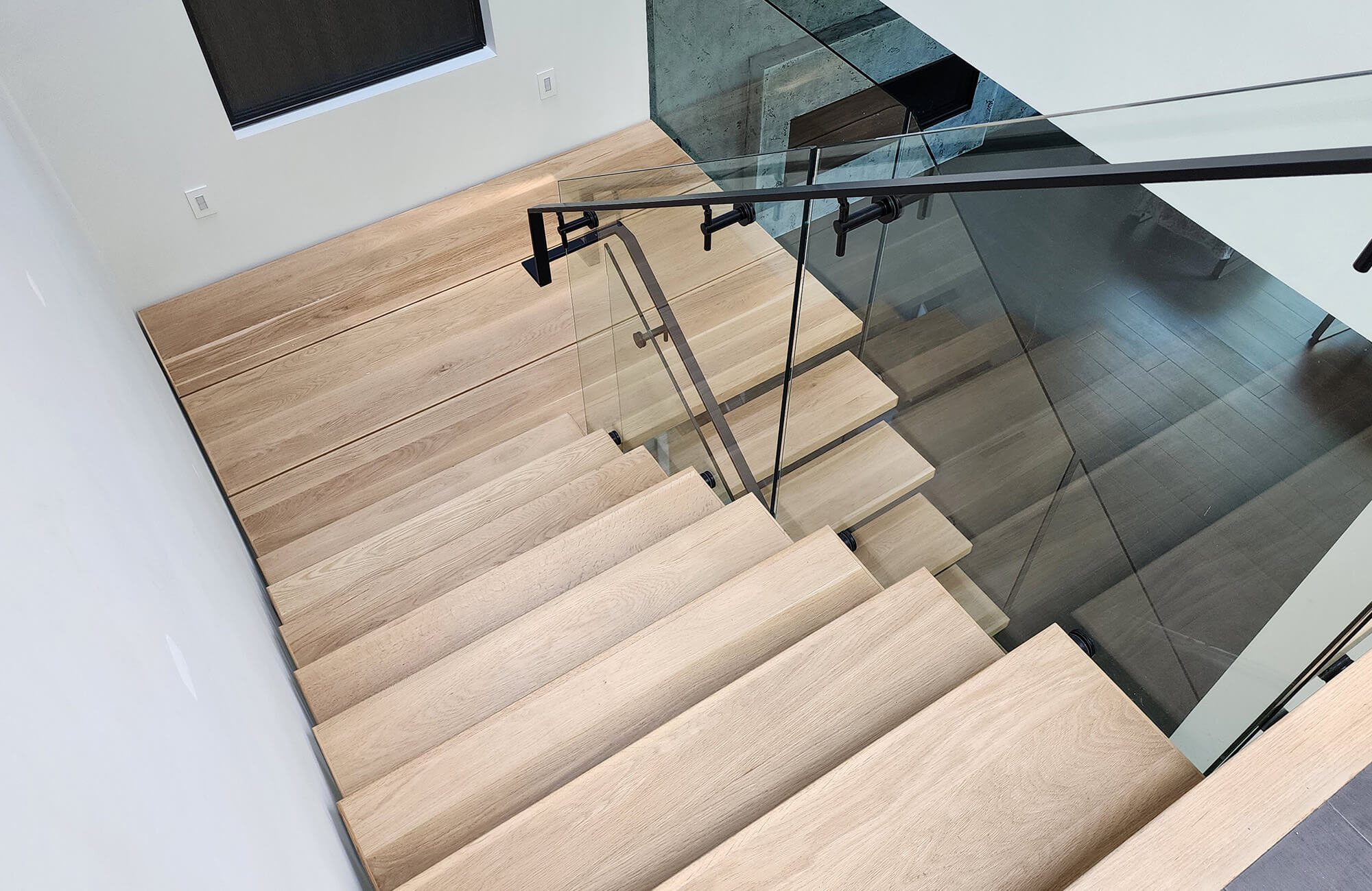 Why Choose Mono Beam Stairs for Your Home Renovation - STAIRS4U